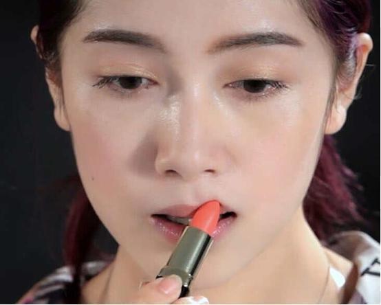 女人化淡妆,这些步骤不能乱,顺序错一步整个妆容就毁了号码改运新浪博客