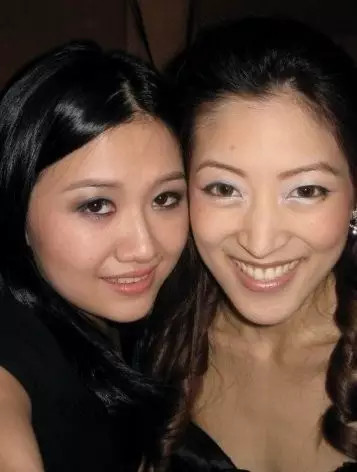 一文起底：最近大火的亚裔女神asia fox到底是谁